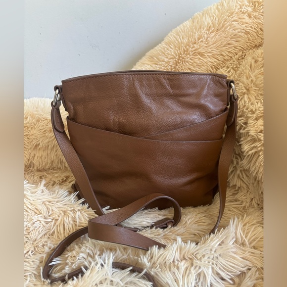 Clarks | Bags | Clarks Brown Genuine Leather Crossbody Bag | Poshmark